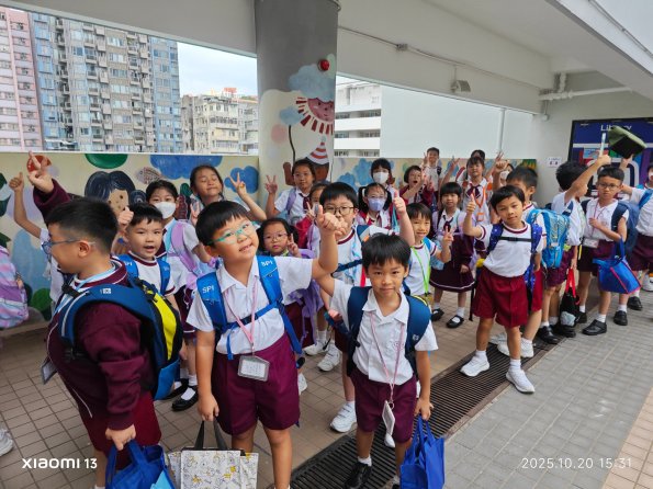 IMG_20251020_153138 | 20251020-1031圖書館人文氣候變化流動展覽 | 2025年10月 | 2025-2026年度 | 活動剪影